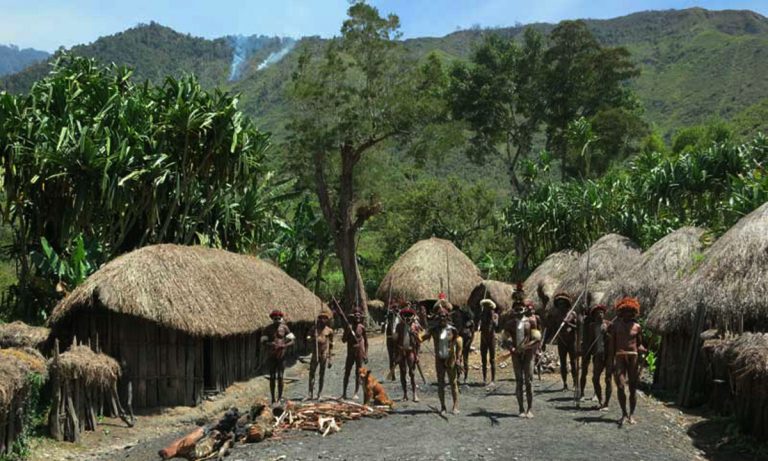 Baliem Valley Trekking | Indonesia Explorer